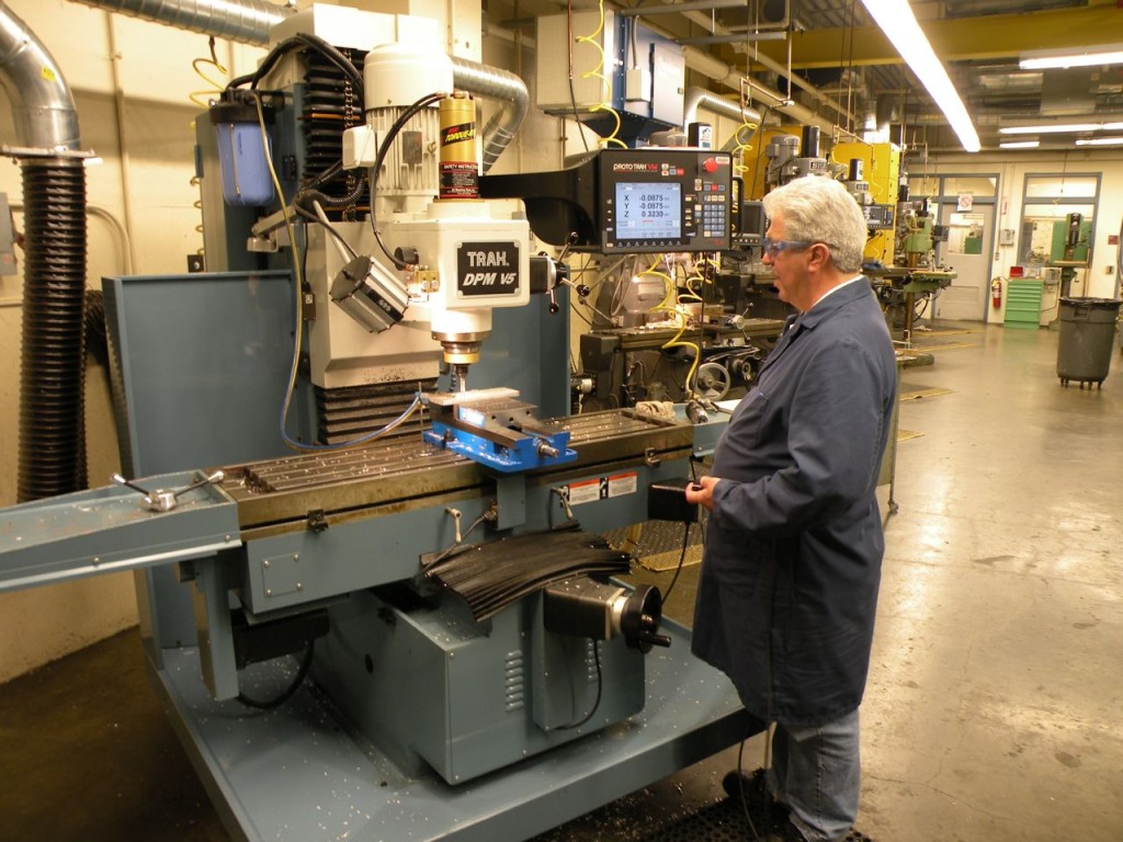 Proto Trak Vertical 3 Axis CNC Mill » Scientific Instrument Facility ...